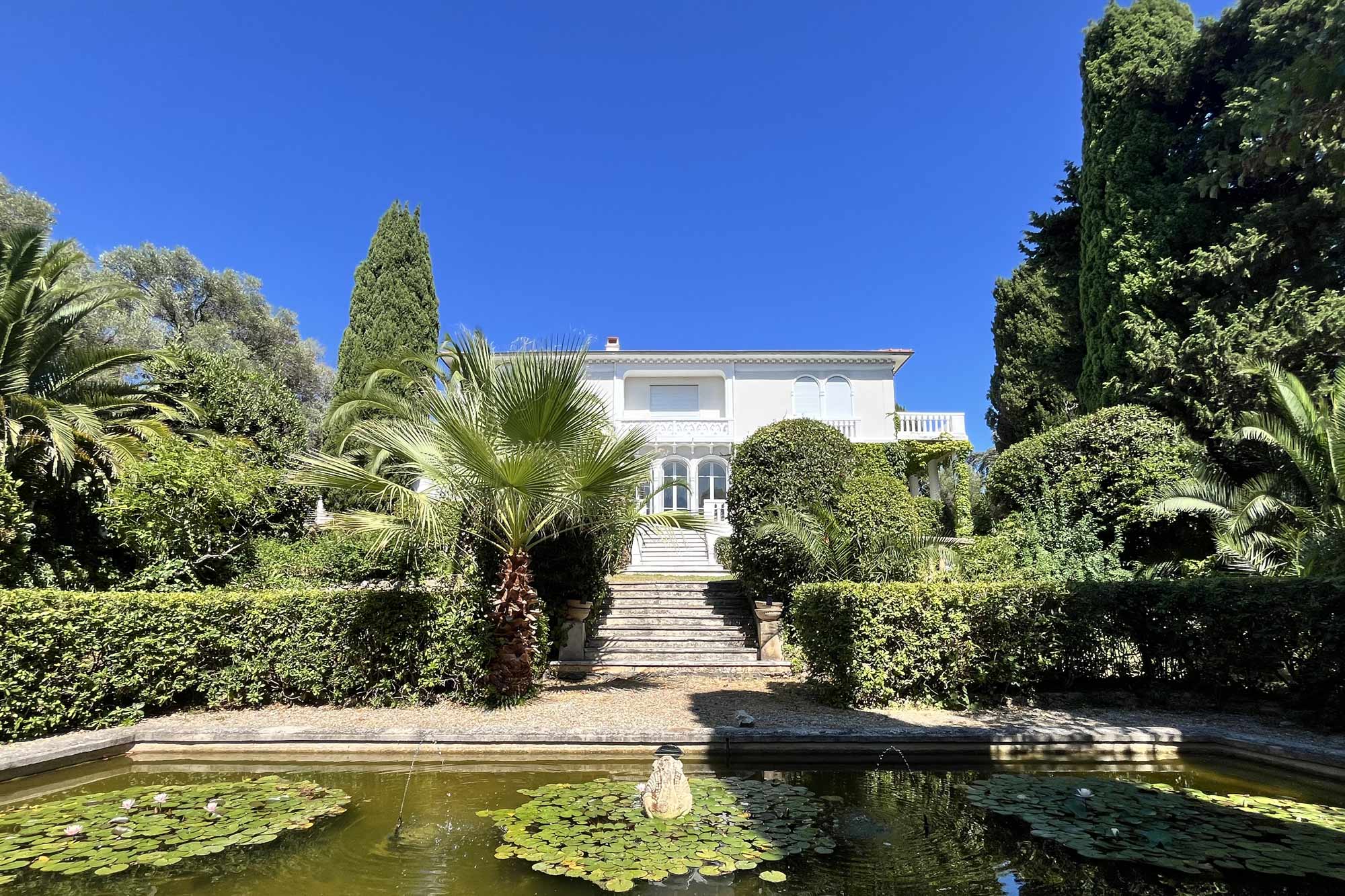 Cap d'Antibes Garden Villa, Cap d'Antibes, Cote d'Azur, France ...